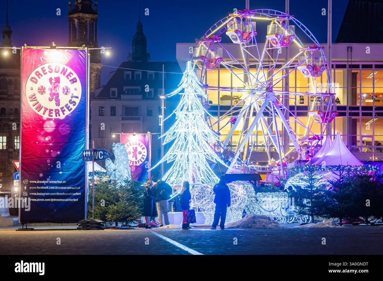 Dresdner Winterfest Winterfest auf dem Altmarkt Dresden Sachsen ...