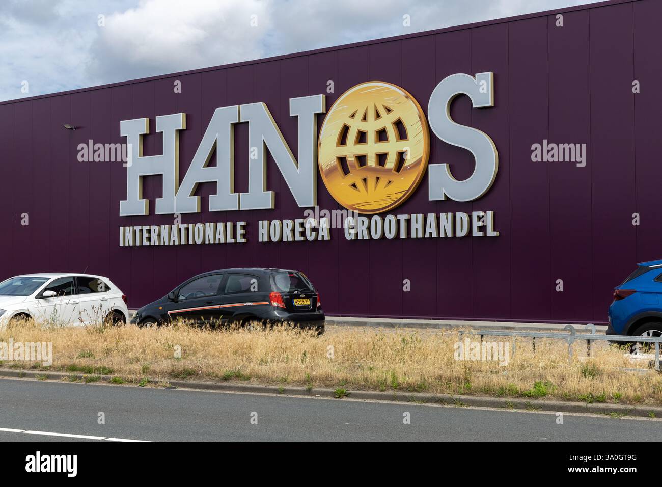 Hanos store hi-res stock photography and images - Alamy