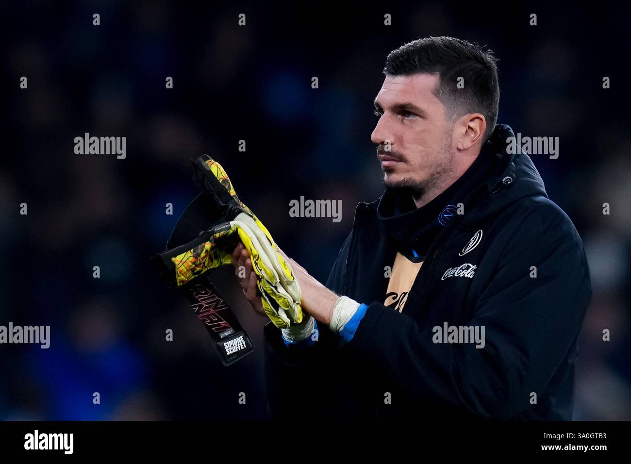 Naples, Italy. 01st Mar, 2025. Simone Scuffet of SSC Napoli greets the ...