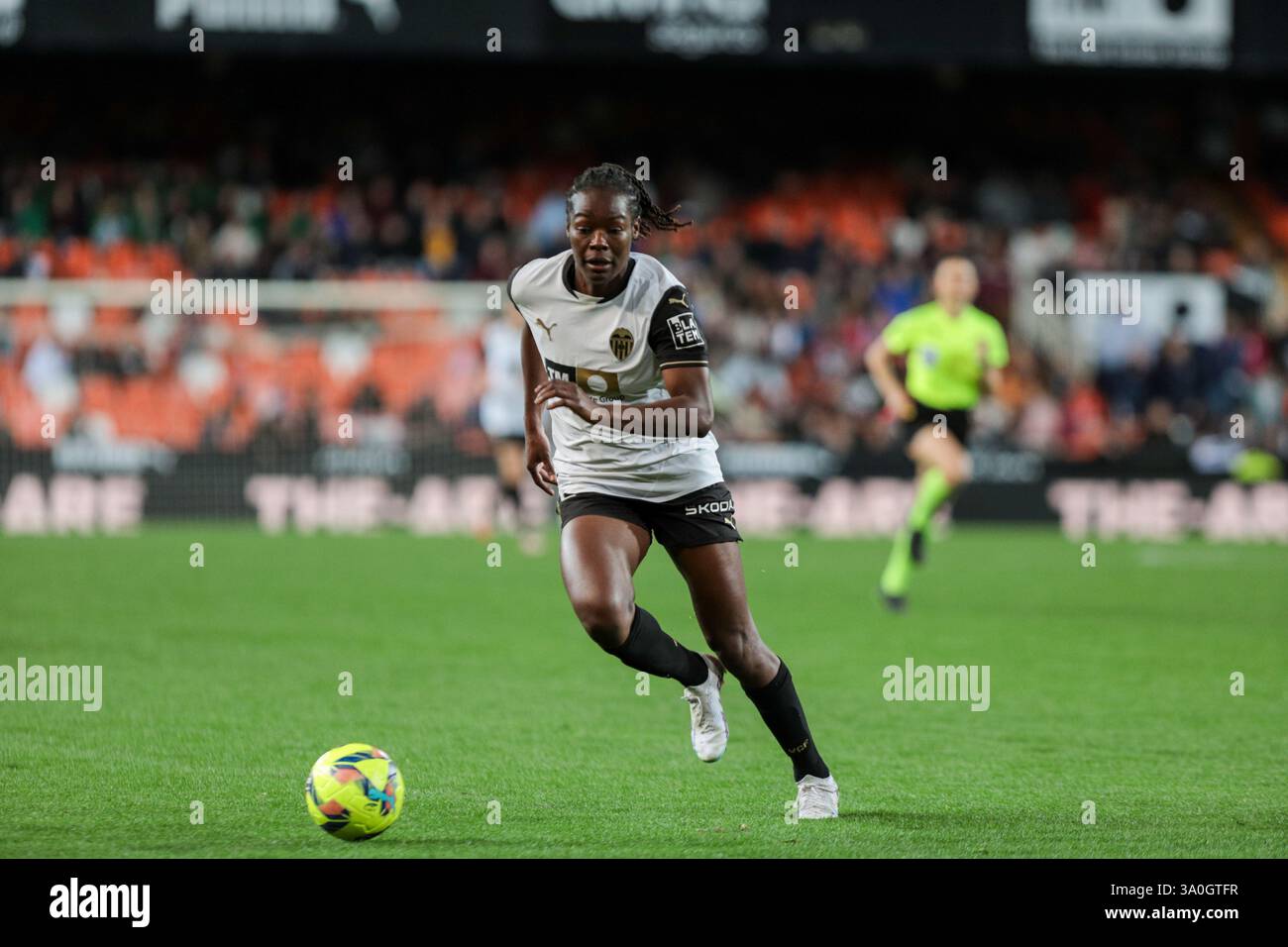 Benedicte simon hi-res stock photography and images - Alamy