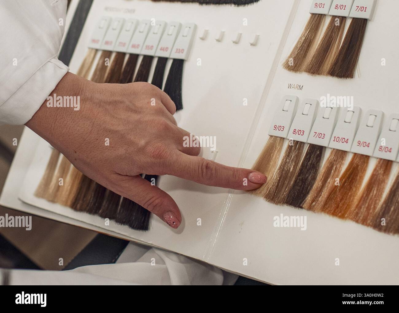 Hair color chart hi-res stock photography and images - Alamy