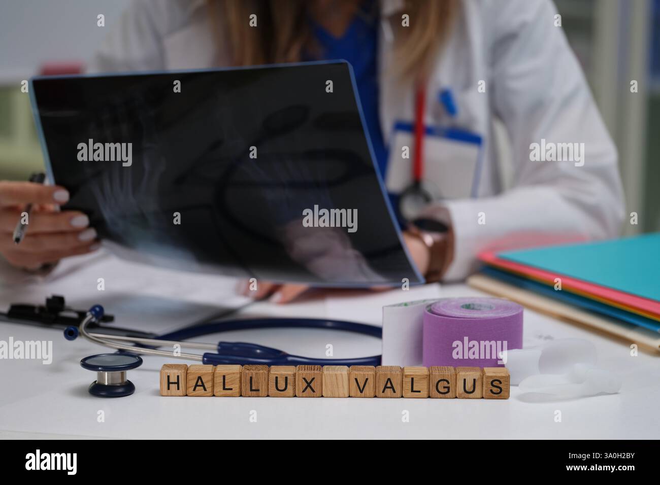 Comprehensive Medical Consultation on Hallux Valgus Detailed Foot ...