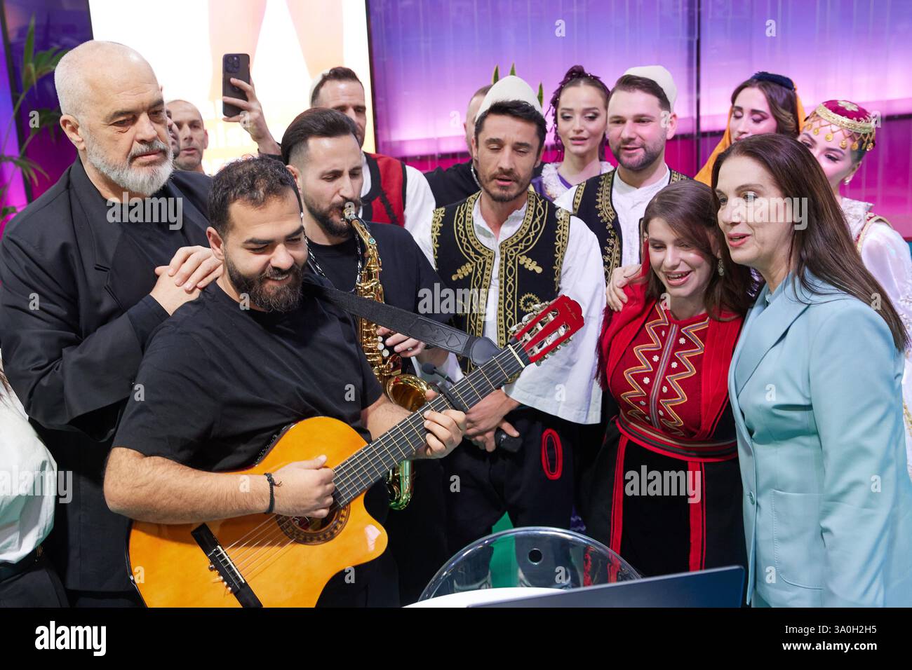 04 March 2025, Berlin: Edi Rama (l), Prime Minister of Albania, playing ...
