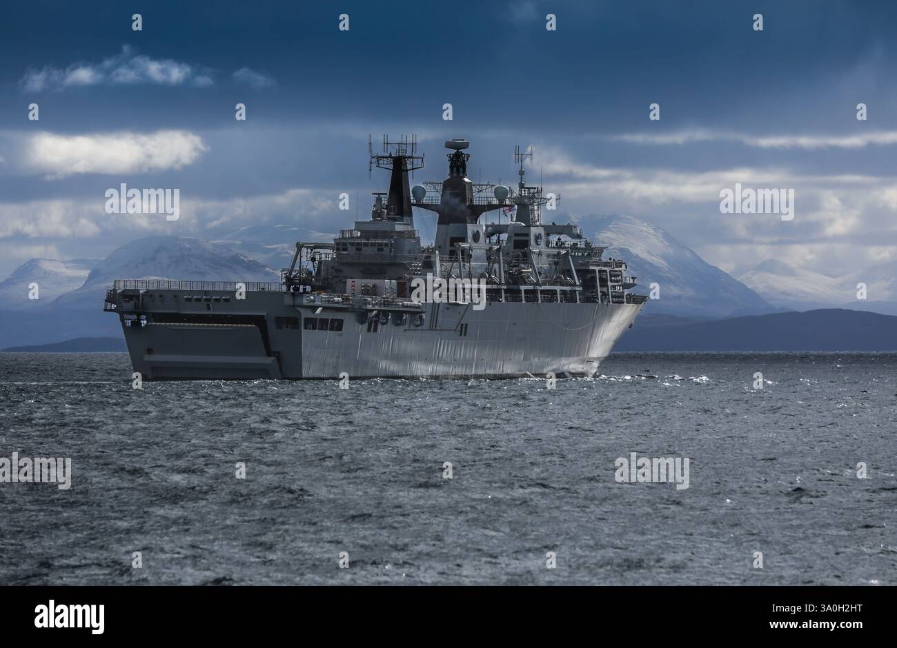 Hms l14 hi-res stock photography and images - Alamy