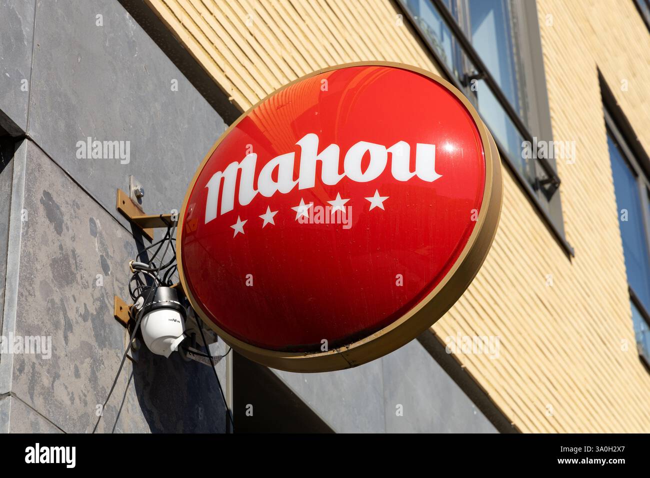 Mahou logo hi-res stock photography and images - Alamy