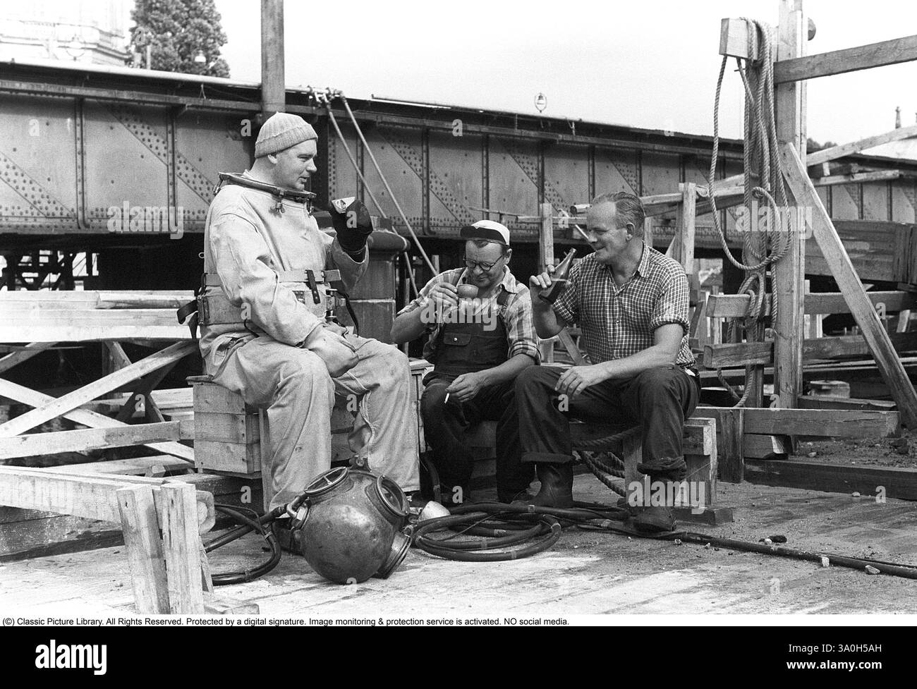 1950s historical workers on hi-res stock photography and images - Alamy