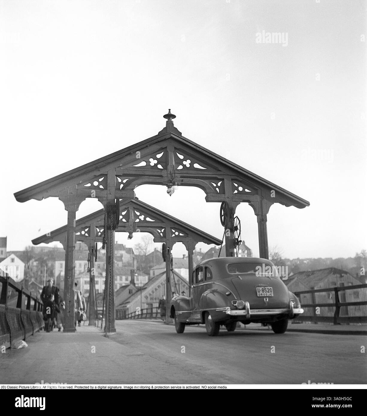 Trondheim Norway 1949. The Old Town Bride (Den gamle Bybro). Gamle ...