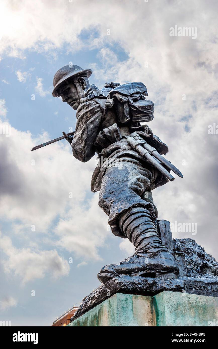 War memorial at The Diamond, Derry, Ireland Stock Photo - Alamy