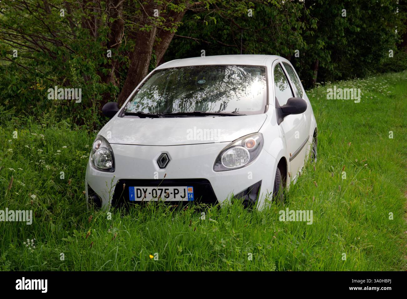 Twingo 2 hi-res stock photography and images - Alamy
