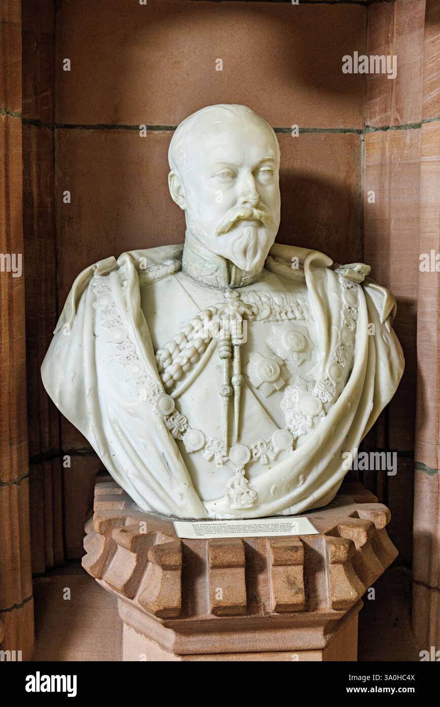 Bust of King Edward VII, The Guildhall, Derry, Ireland Stock Photo - Alamy