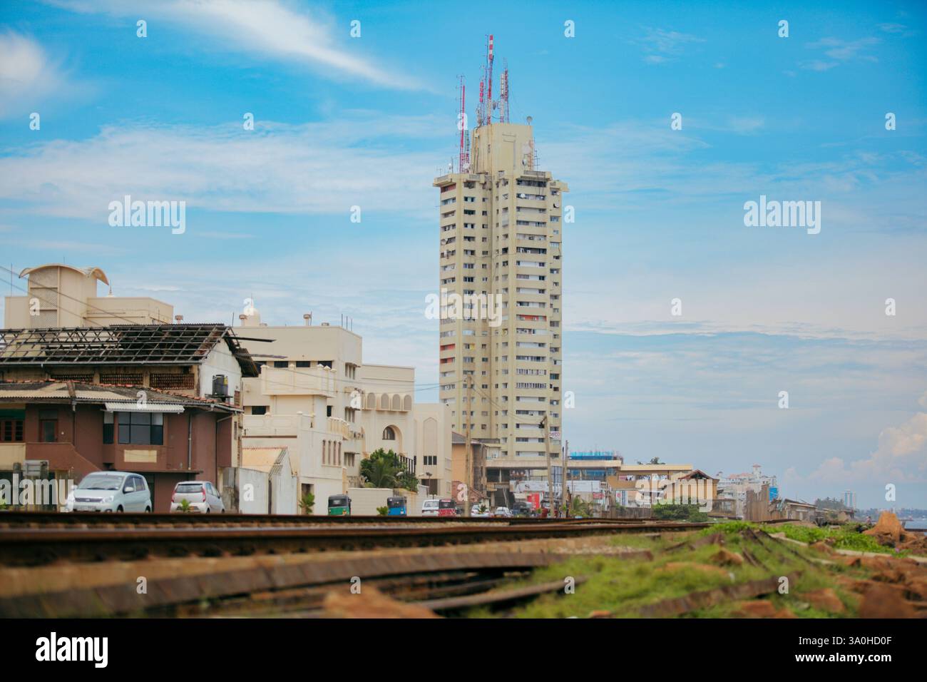 Towering structure rises hi-res stock photography and images - Alamy
