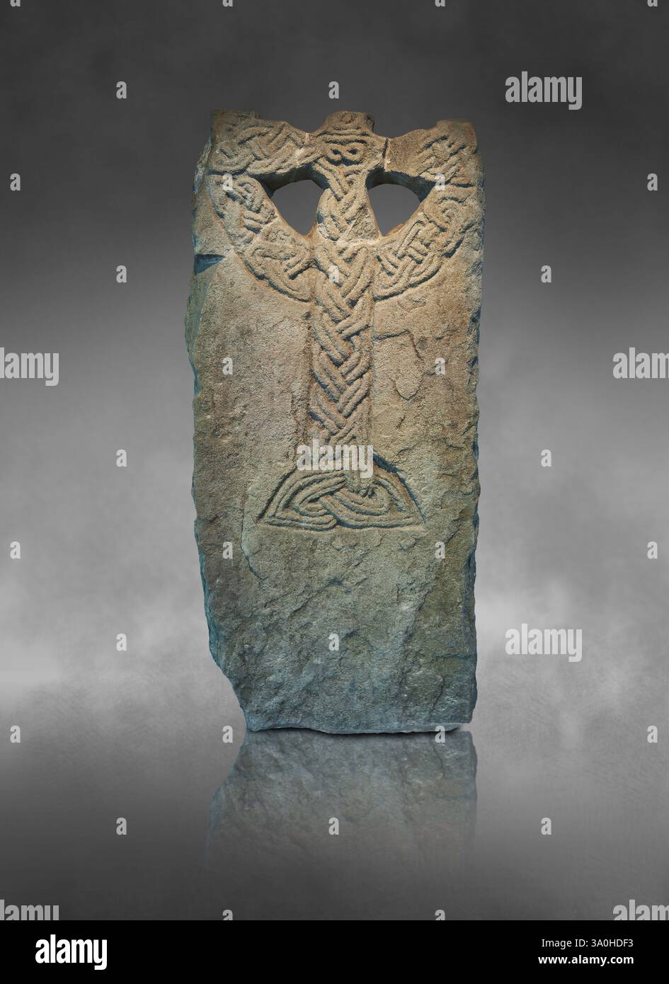 Celtic Christian Crux Christi plaitwork cross slab (no 15) a Celtic ...