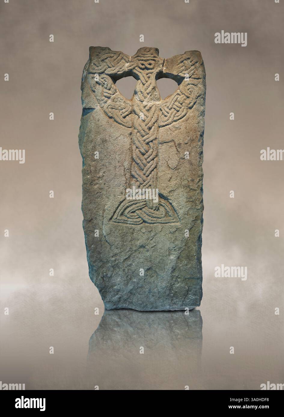 Celtic Christian Crux Christi plaitwork cross slab (no 15) a Celtic ...