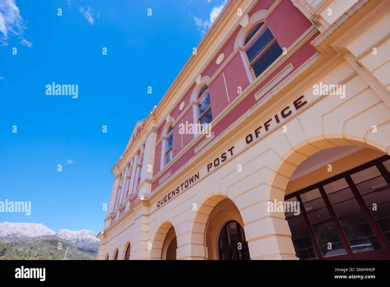 QUEENSTOWN, AUSTRALIA - FEBRUARY 09 2025: Queenstown Post Office in the ...