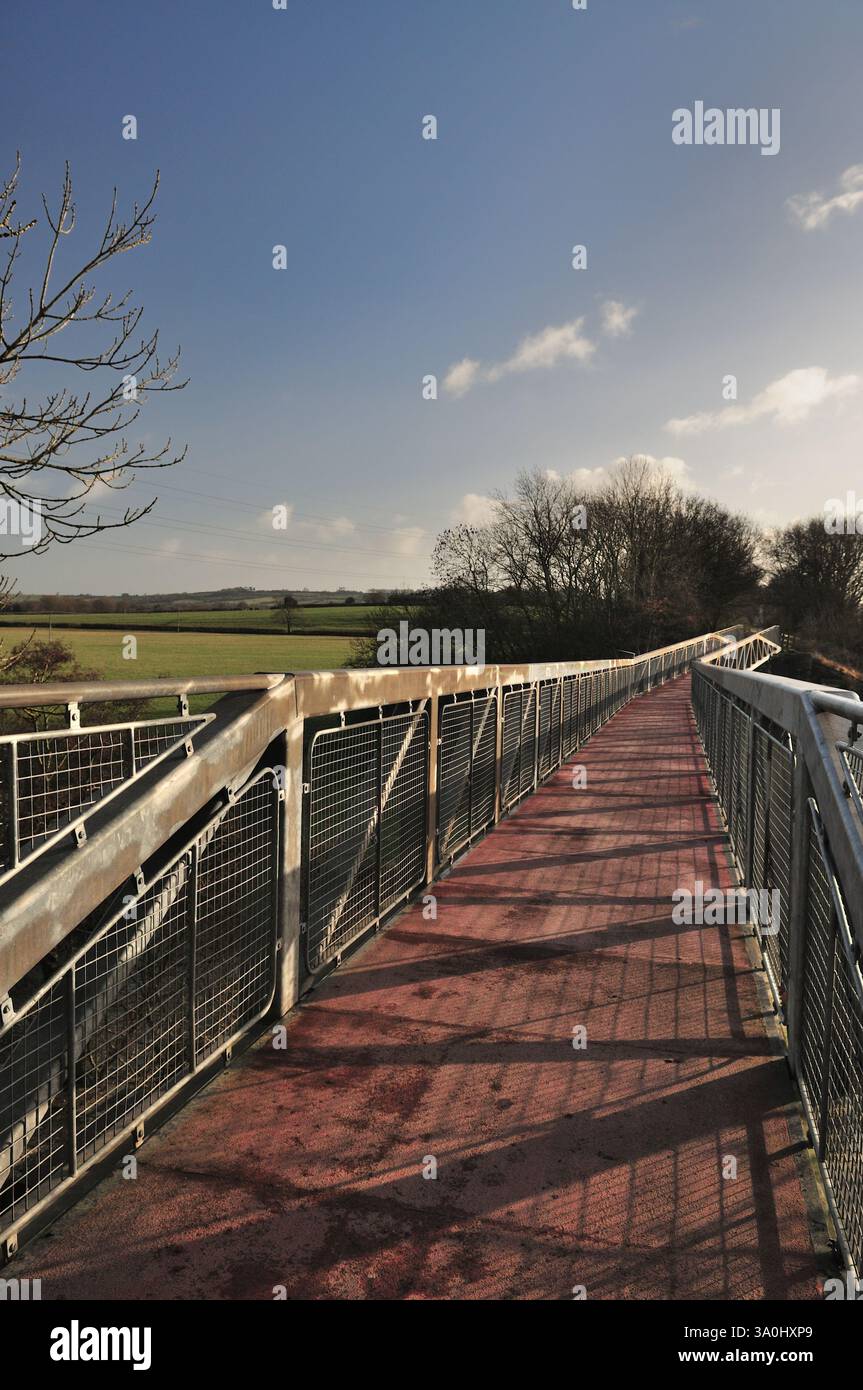 Black Bridge, carrying the cycle track/footpath over the river Avon in ...