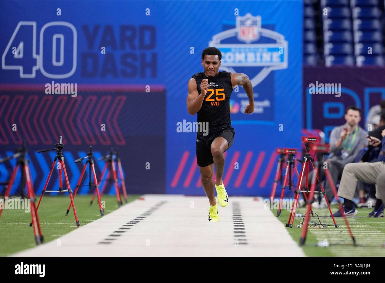 Texas Tech wide receiver Josh Kelly runs the 40-yard dash at the NFL ...