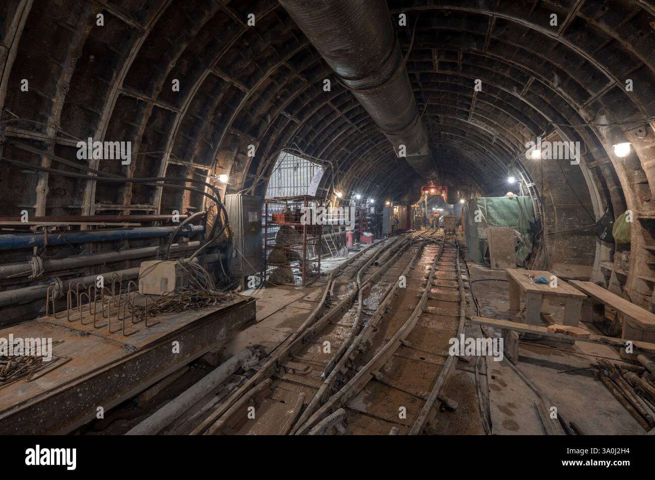 Construction building metro hi-res stock photography and images - Alamy