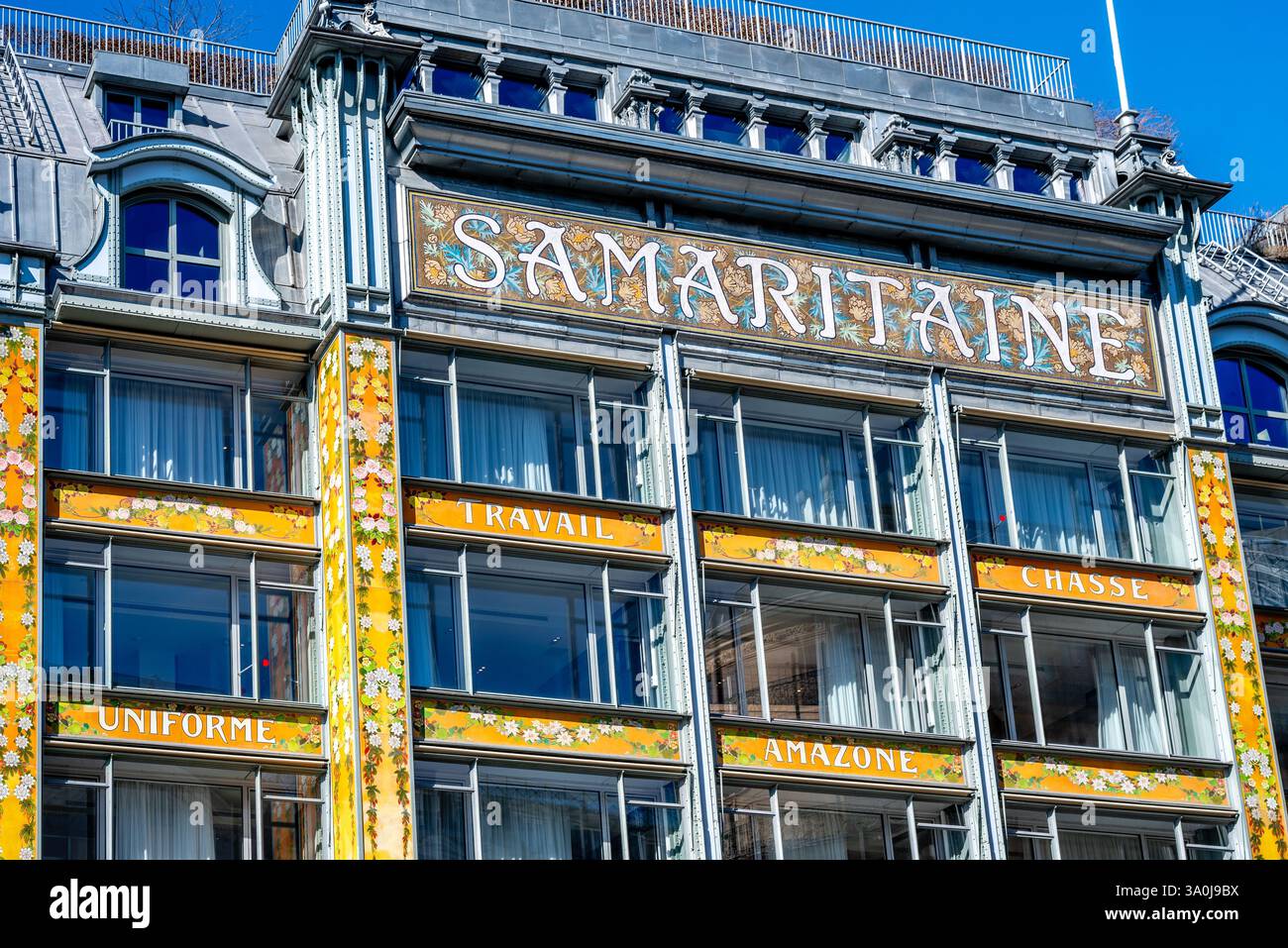 Paris, France, 03.02.2025 The facade of the Samaritaine department ...