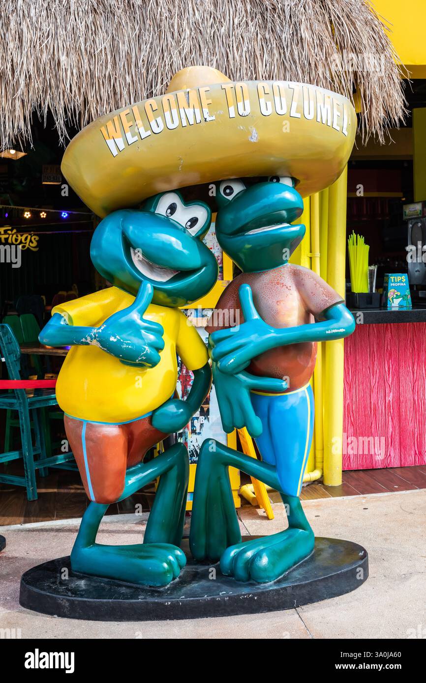 Welcome to Cozumel Island frog statue, Mexico Stock Photo - Alamy