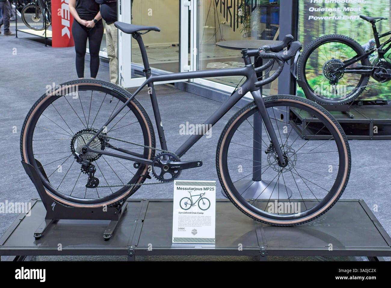 Crux engineering hi-res stock photography and images - Alamy