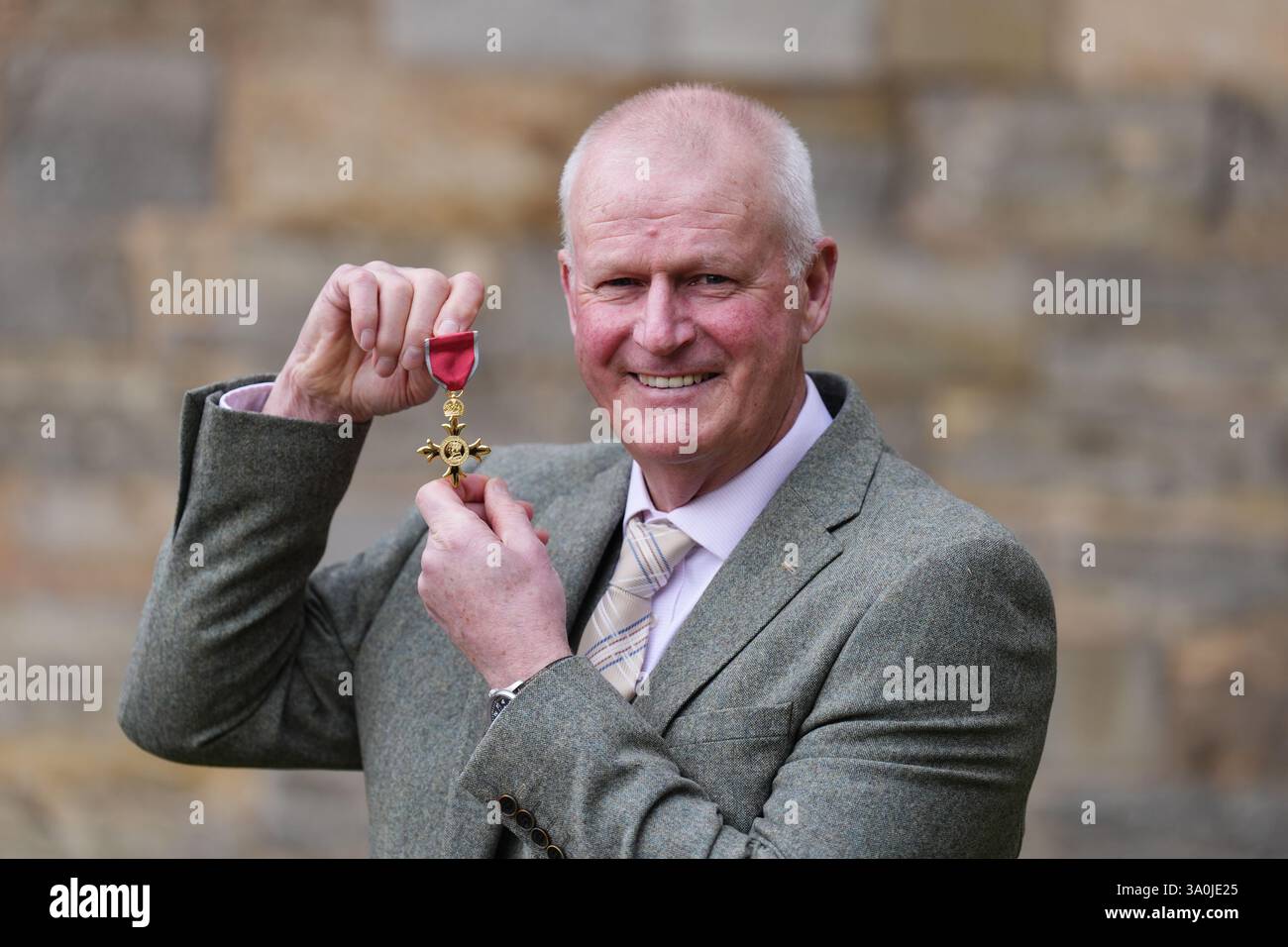 Golfer Sandy Lyle after being made an Officer of he Order of the ...