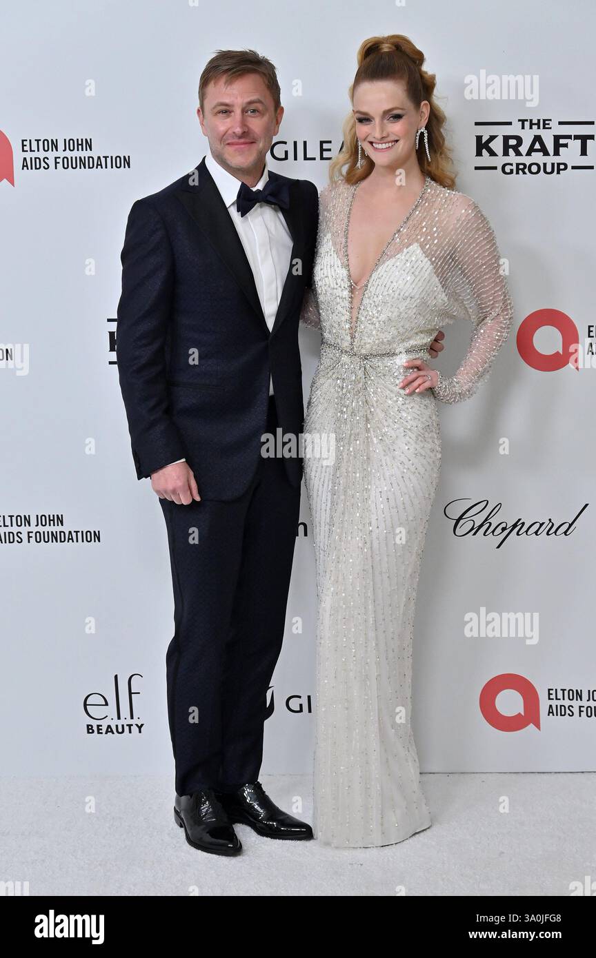 LOS ANGELES - MAR 2: Chris Hardwick, Lydia Hearst-Shaw at the Elton ...