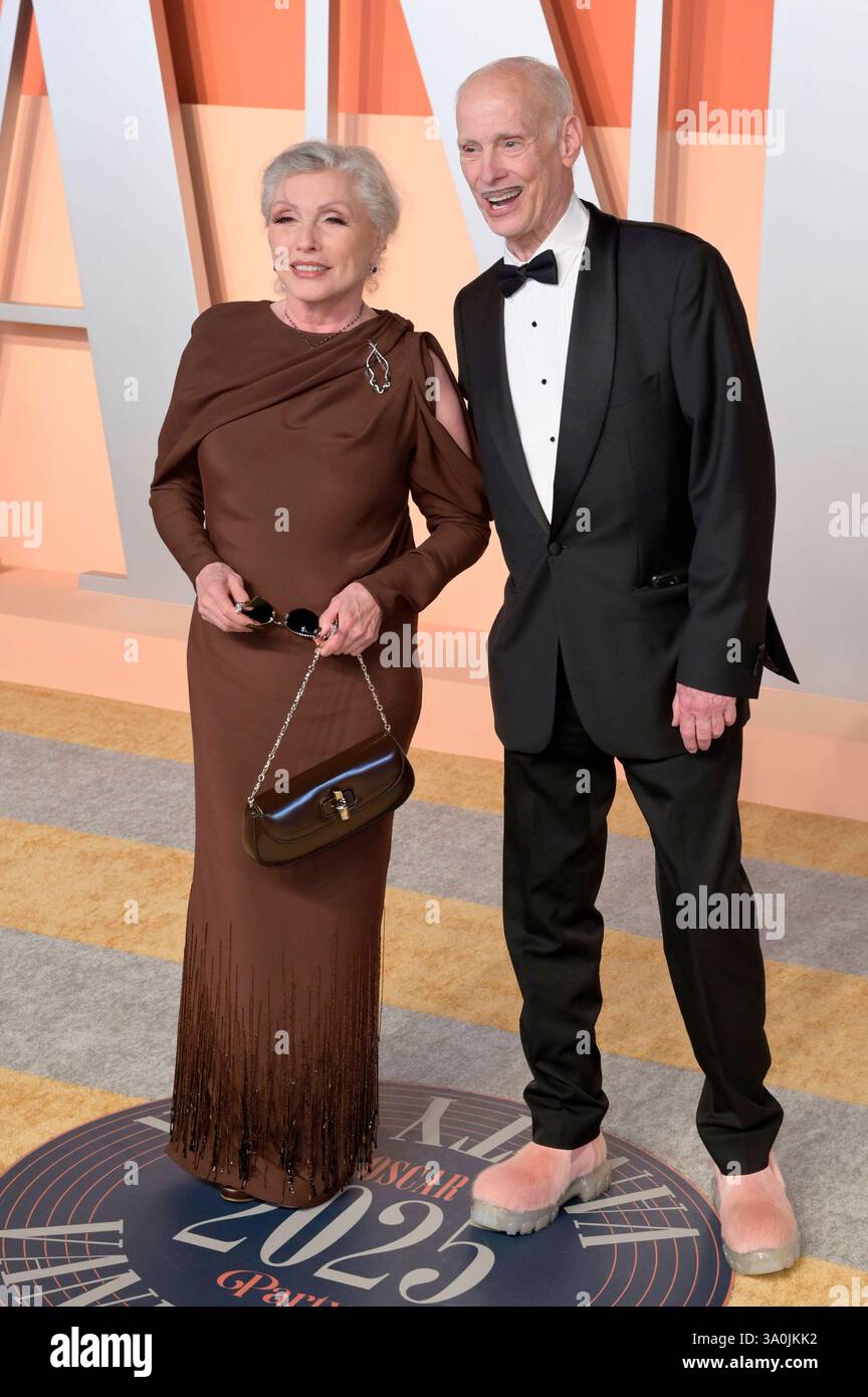 Debbie Harry und John Waters bei der Vanity Fair Oscar Party 2025 anlässlich der 97. Oscar ...