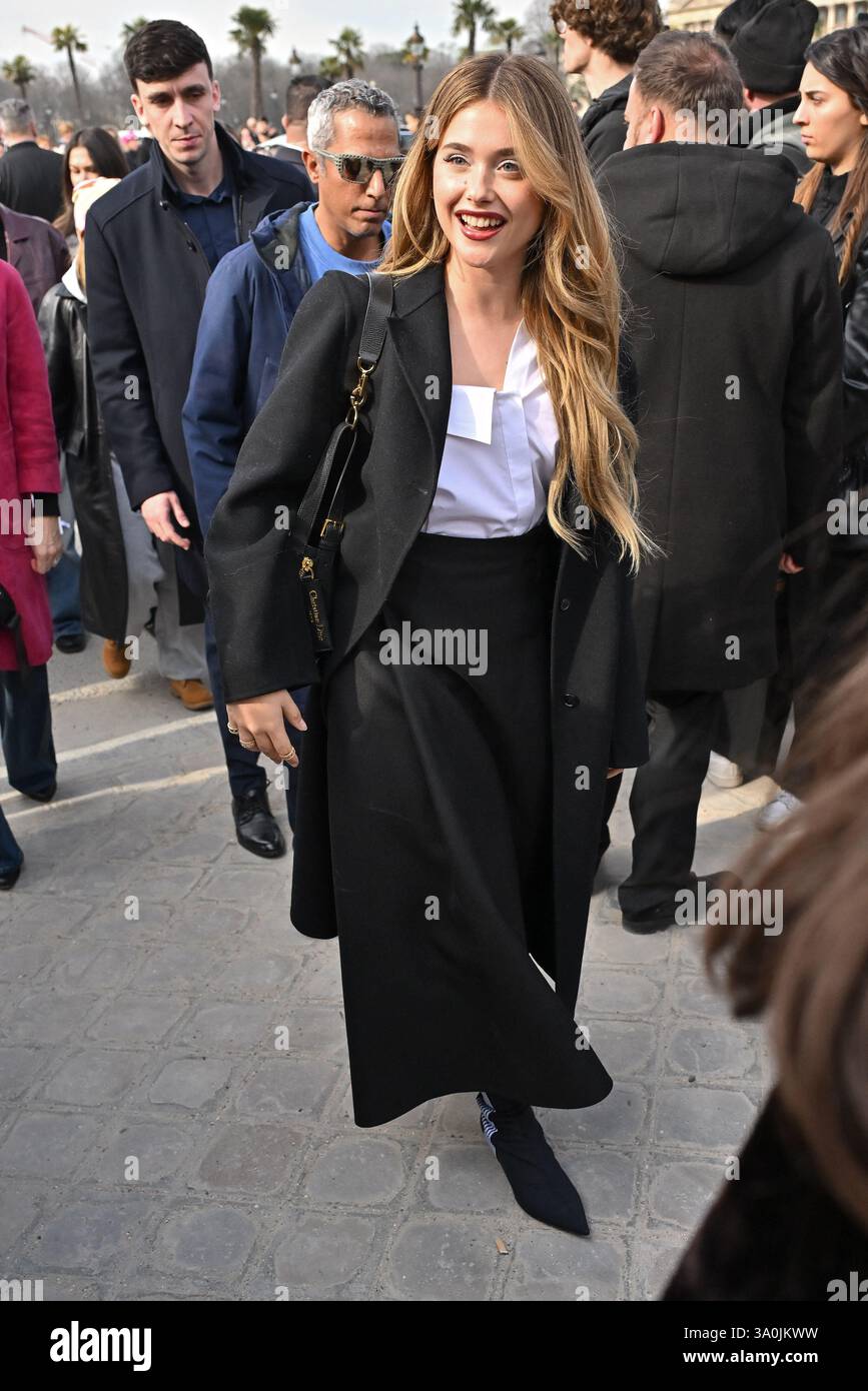 Nicole Wallace arriving at Dior show during Paris Fashion Week in Paris ...