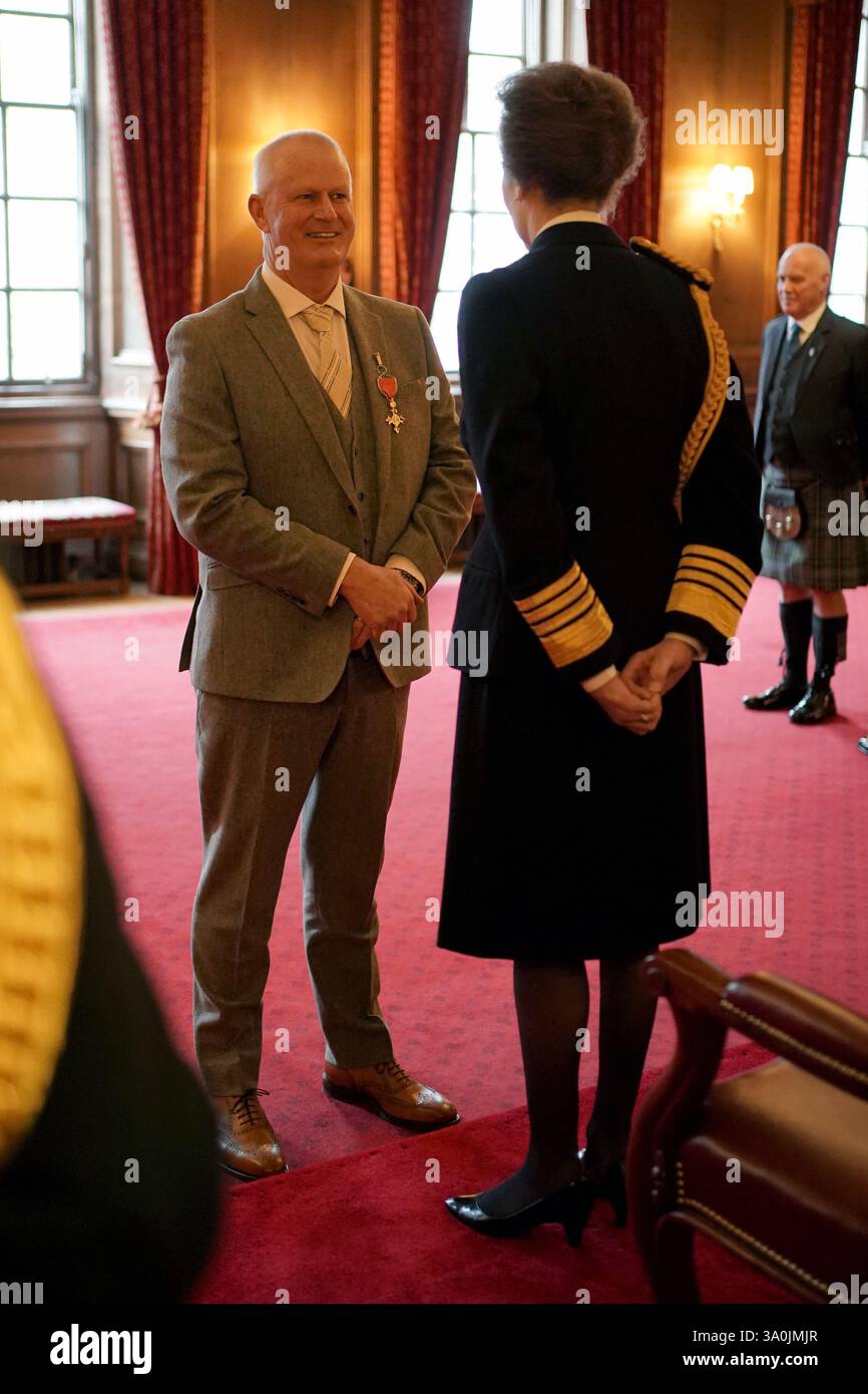 Golfer Sandy Lyle, from Lochearnhead, is made an Officer of the Order ...
