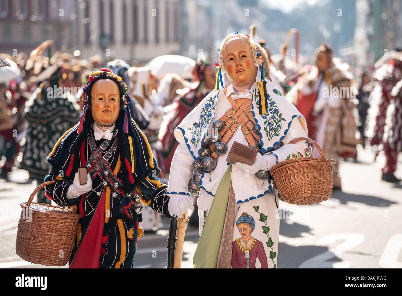 Rottweil, Germany. 04th Mar, 2025. Fools walk through the city center ...
