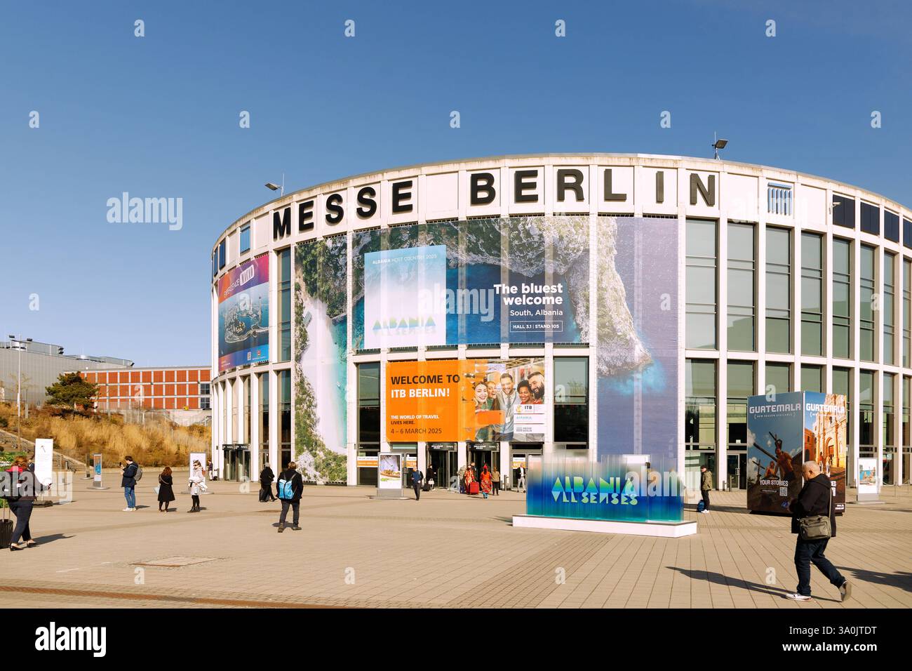 Internationale Tourismusbörse Berlin ITB, Eingang Süd am Eröffnungstag ...