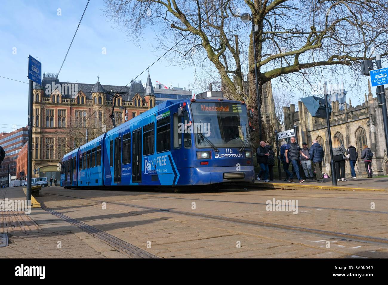 Sheffield Supertram departs from the Cathedral tram stop Stock Photo ...