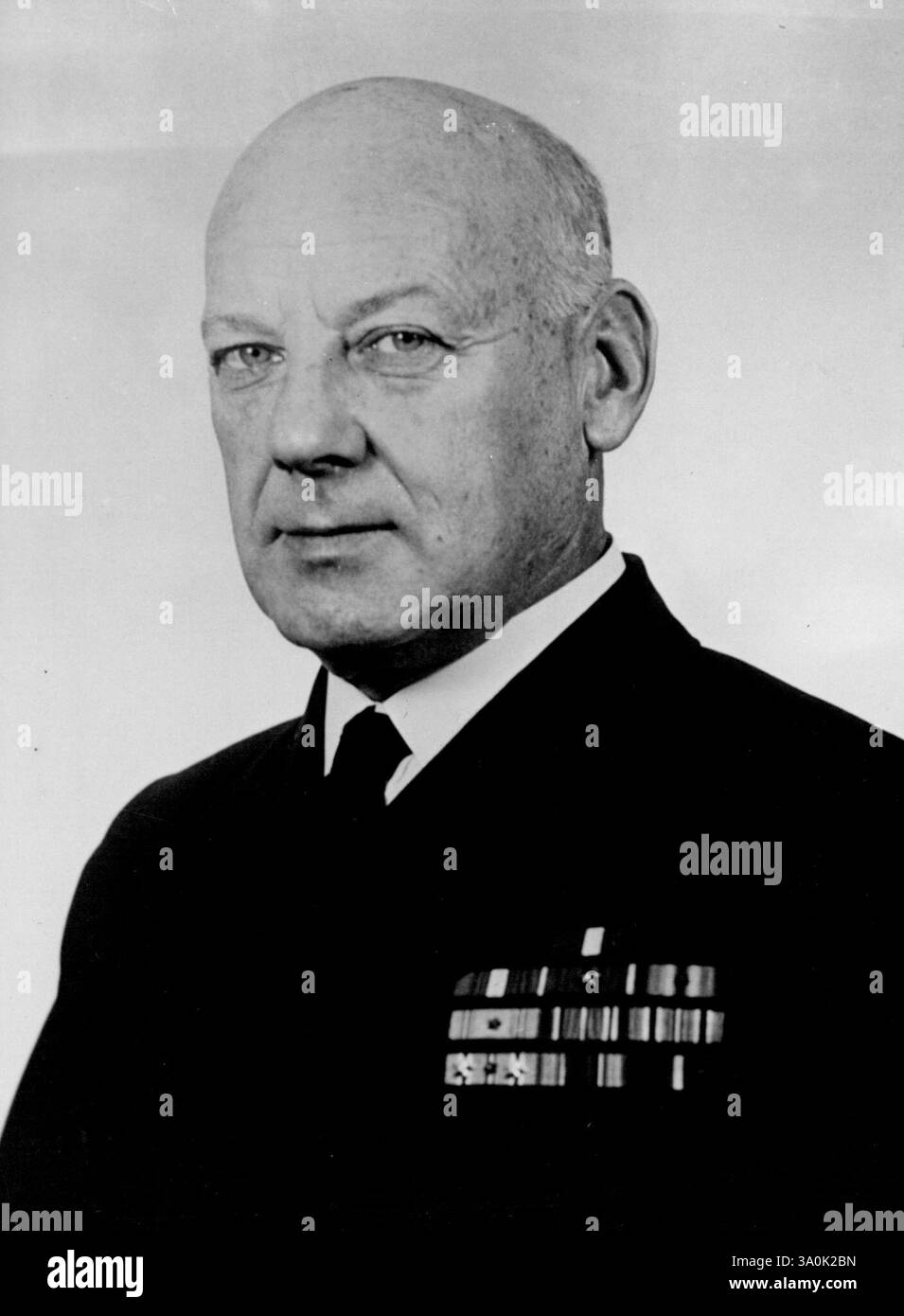 Vice admiral russell s berkey hi-res stock photography and images - Alamy