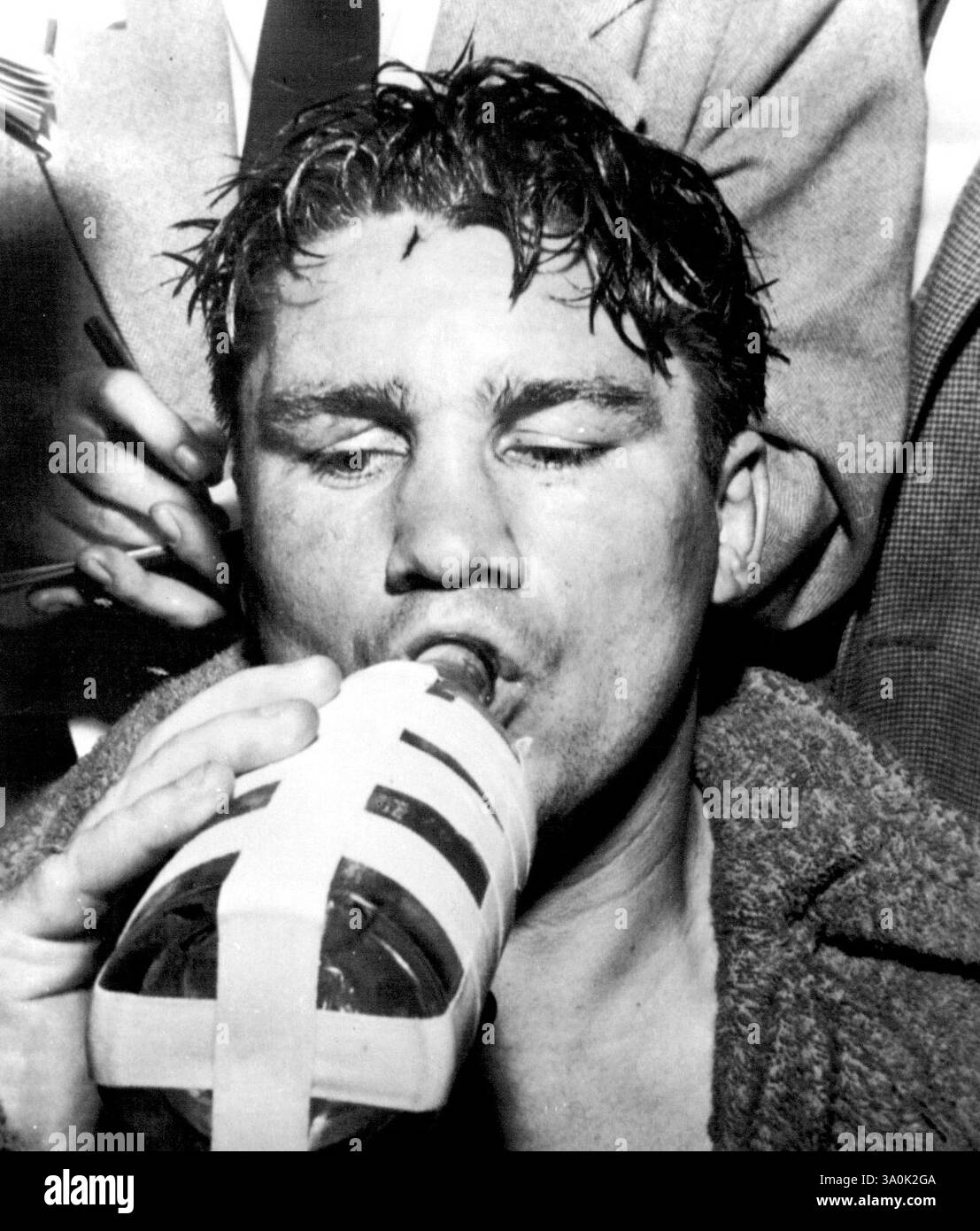 His Title Hope Gone - Challenger Don Cookell of England, defeated in ...