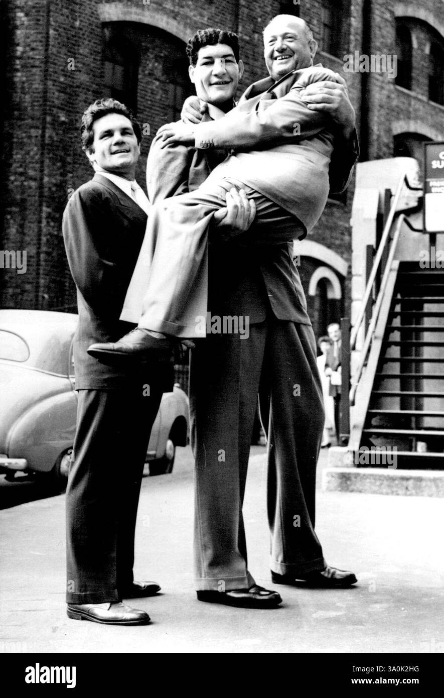 South Africa's Giant Boxer Arrives in London: Jack Solomons, the well ...