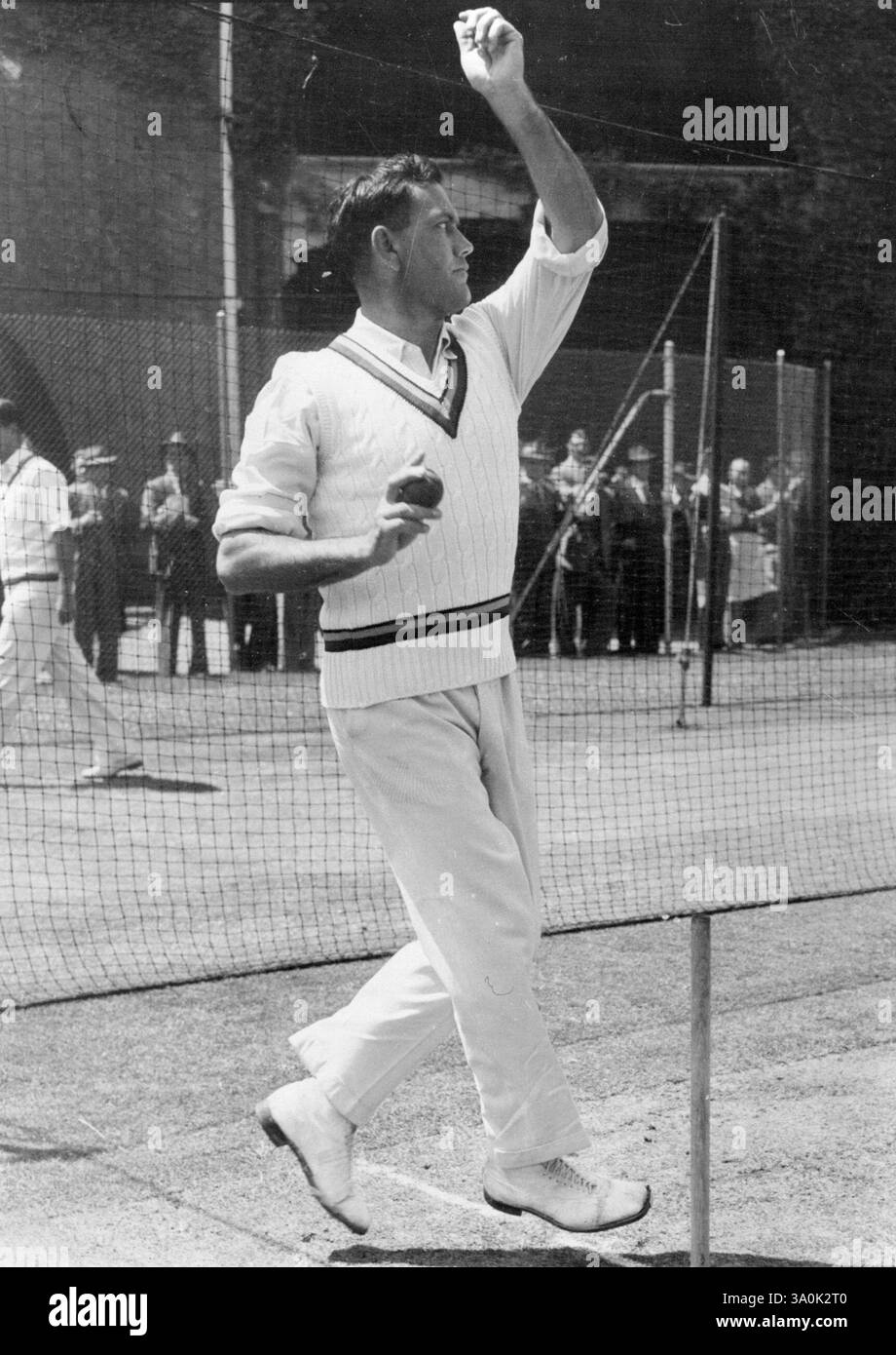 Alec bedser Black and White Stock Photos & Images - Alamy