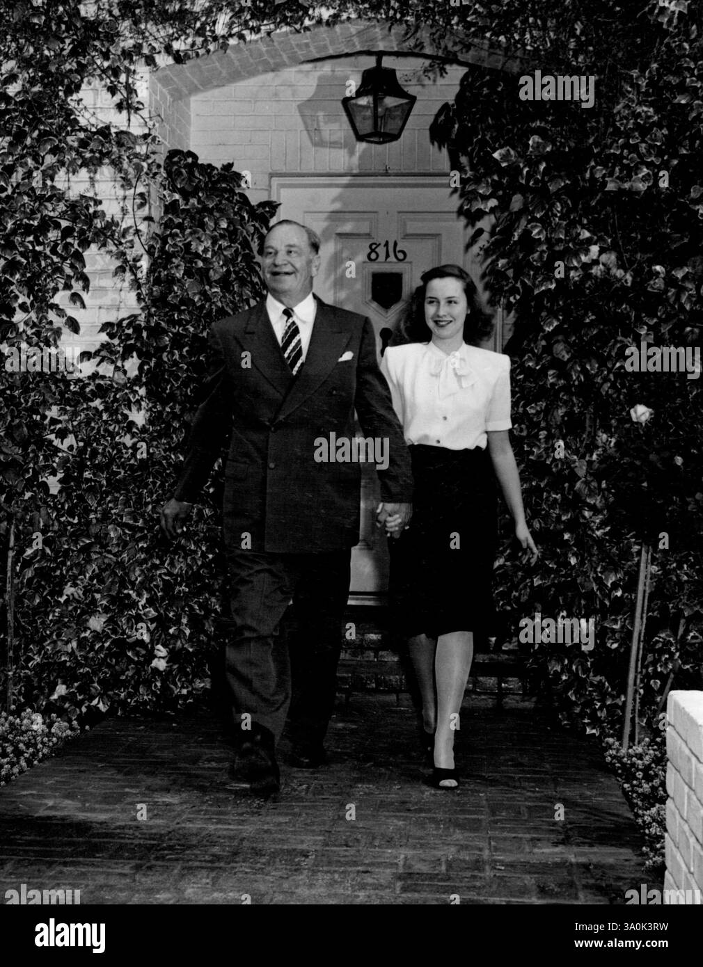 Wally and Carol Ann leave the Beery residence for a strol before lunch ...