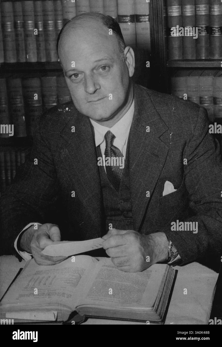 Mr justice john v barry hi-res stock photography and images - Alamy