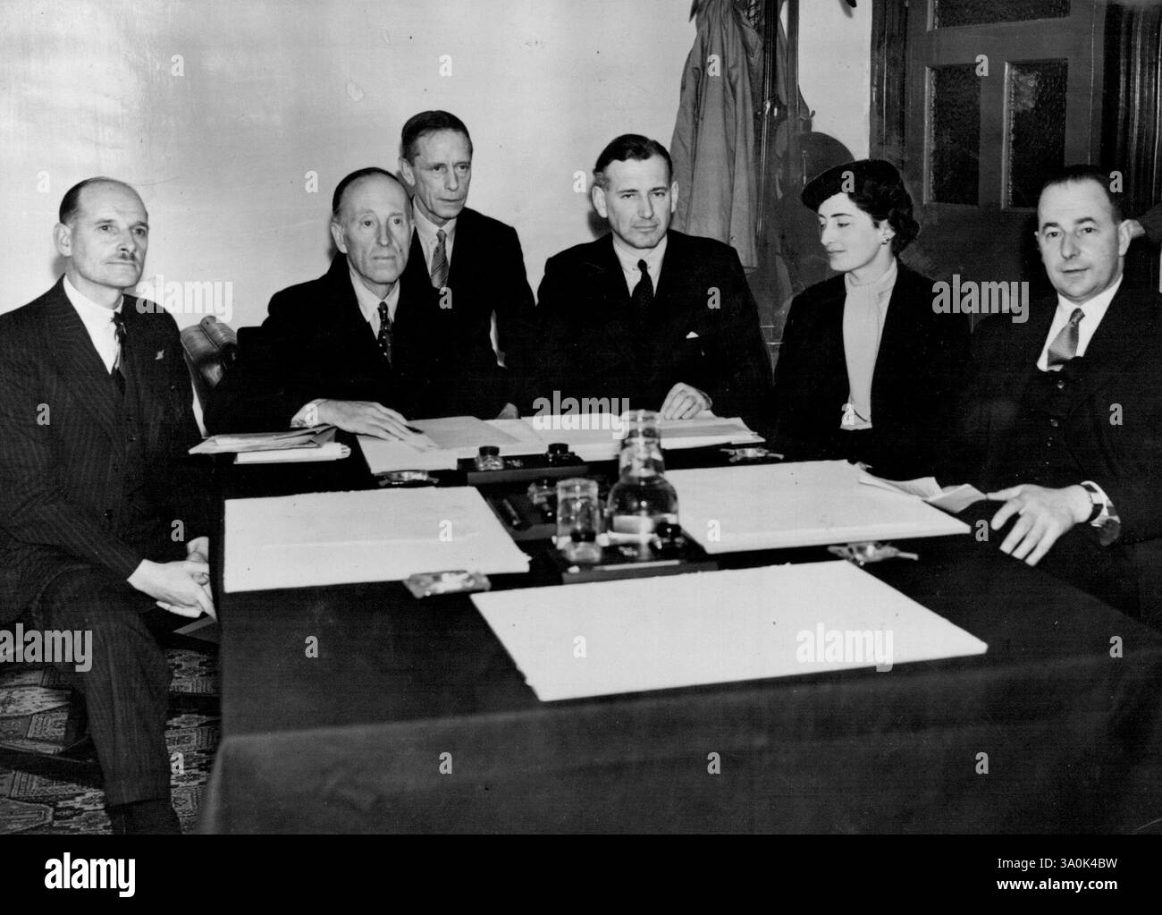 Mr robert murray hi-res stock photography and images - Alamy