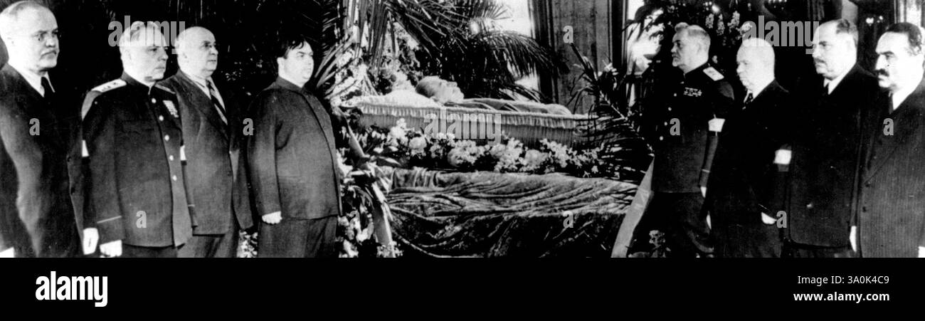 Last Respects To Stalin -- The Body Of Joseph Stalin Lies in State in ...