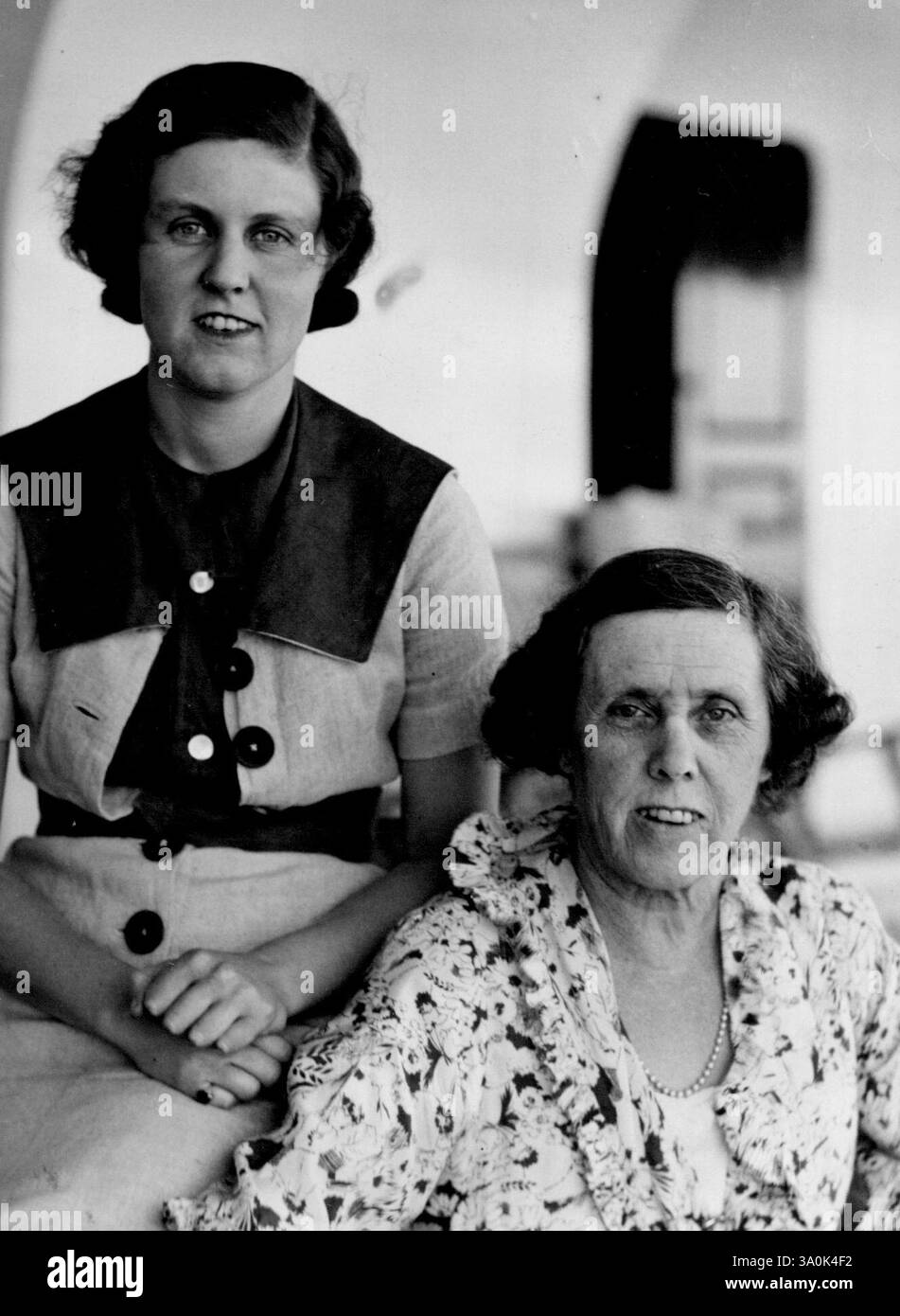 Lady bavin hi-res stock photography and images - Alamy