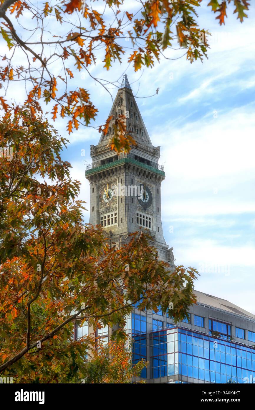 The Custom House Clock Tower is a skyscraper in McKinley Square, in the ...