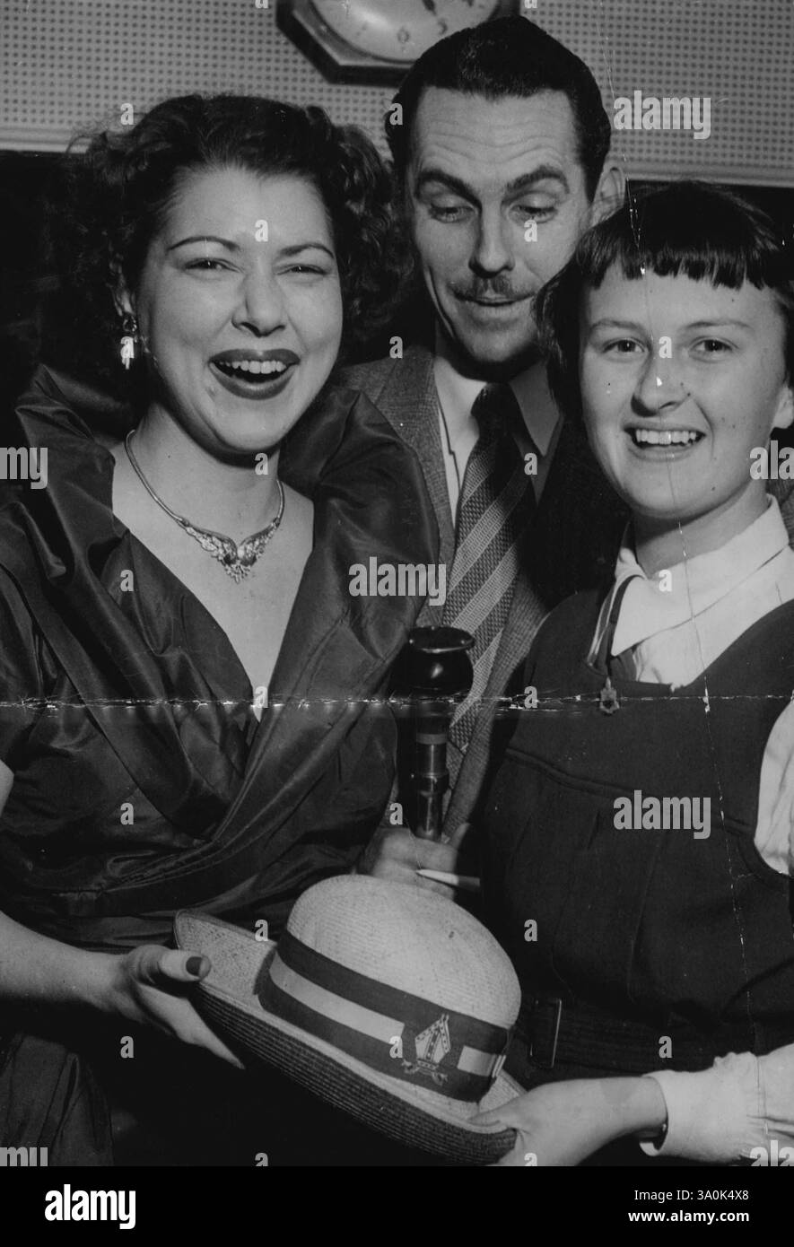 Sixteen-year-old Pam Shepherd, of Manly, a pupil of Sceggs, Redlands ...