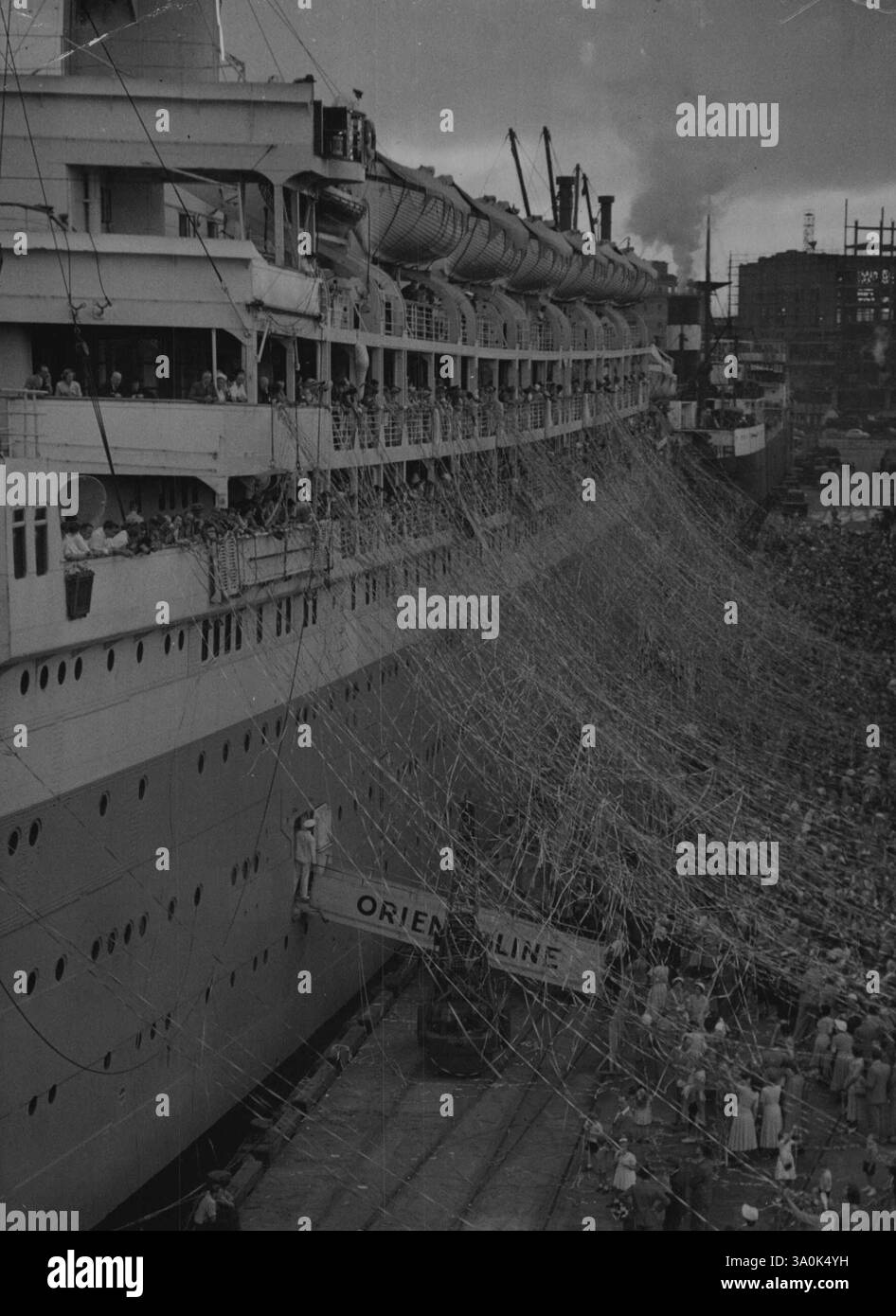 Farewell pictures Black and White Stock Photos & Images - Alamy