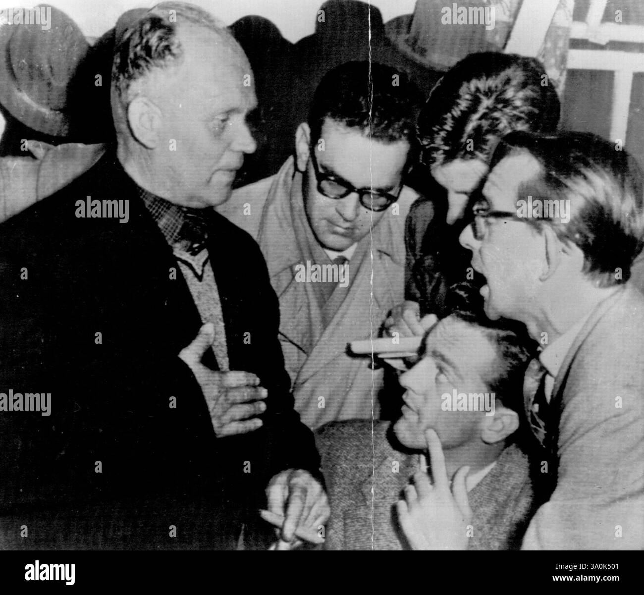 Confirms Hitler Death -- Gen. Hans Bauer, Hitler's personal pilot ...