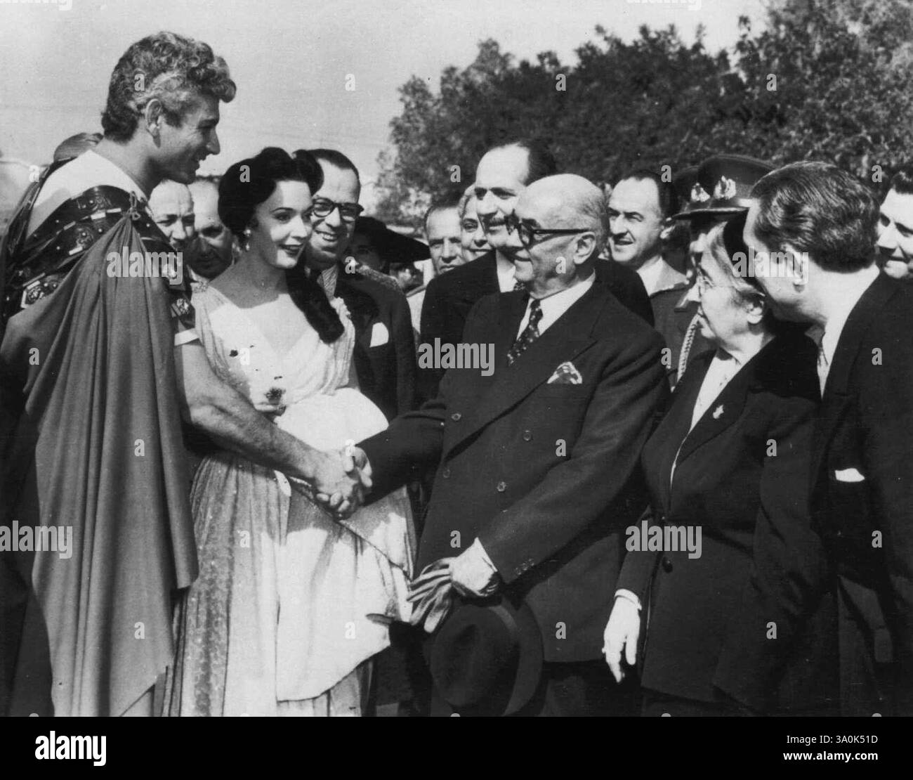 Turkish President Meets Screen Stars -- Actor Jeff Chandler shakes ...
