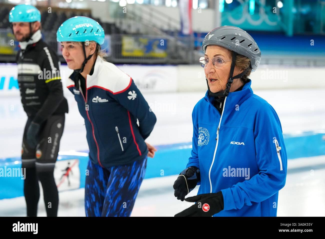 HEERENVEEN, NETHERLANDS - MARCH 4: Marianne Timmer, Prinses Margriet ...