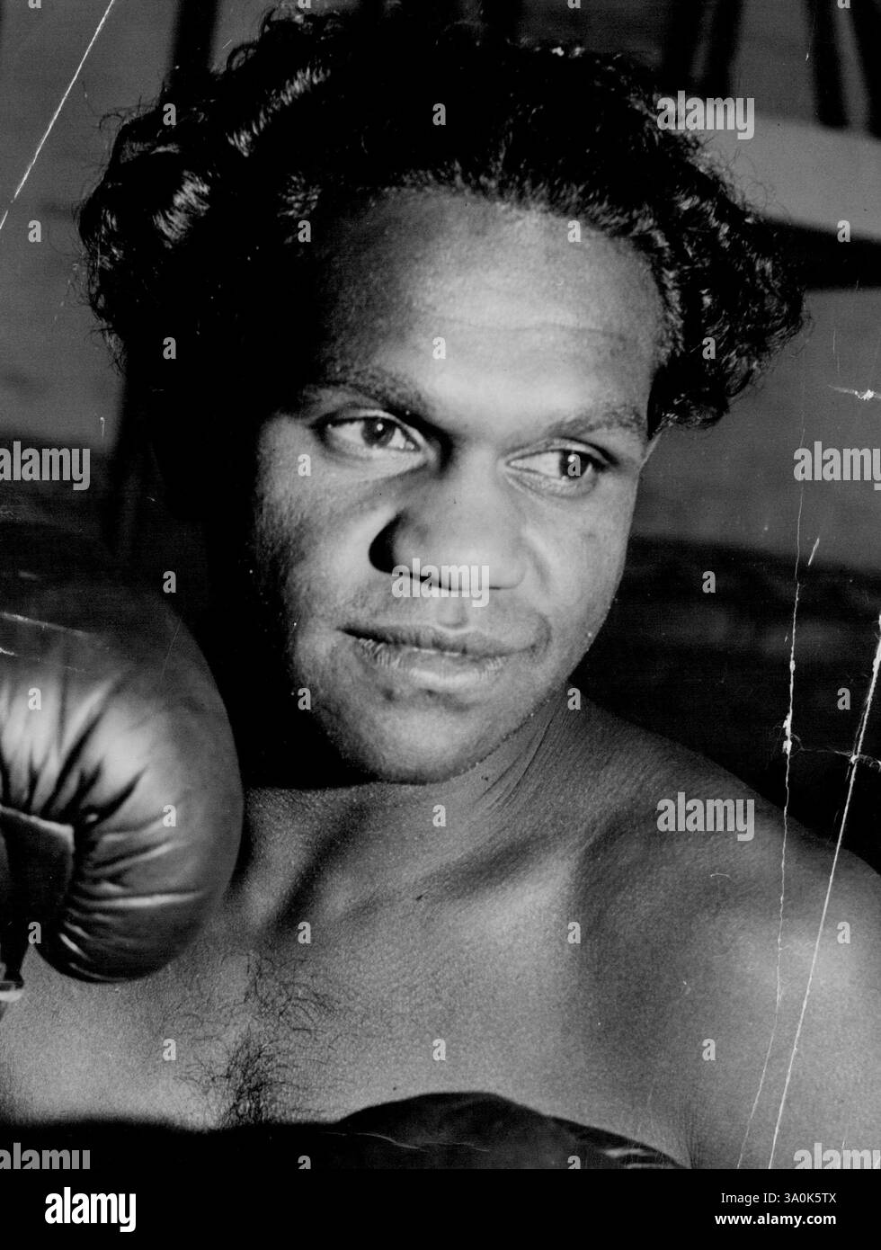 Australian bantamweight champion Elley Bennett who meets Mexican Luis ...