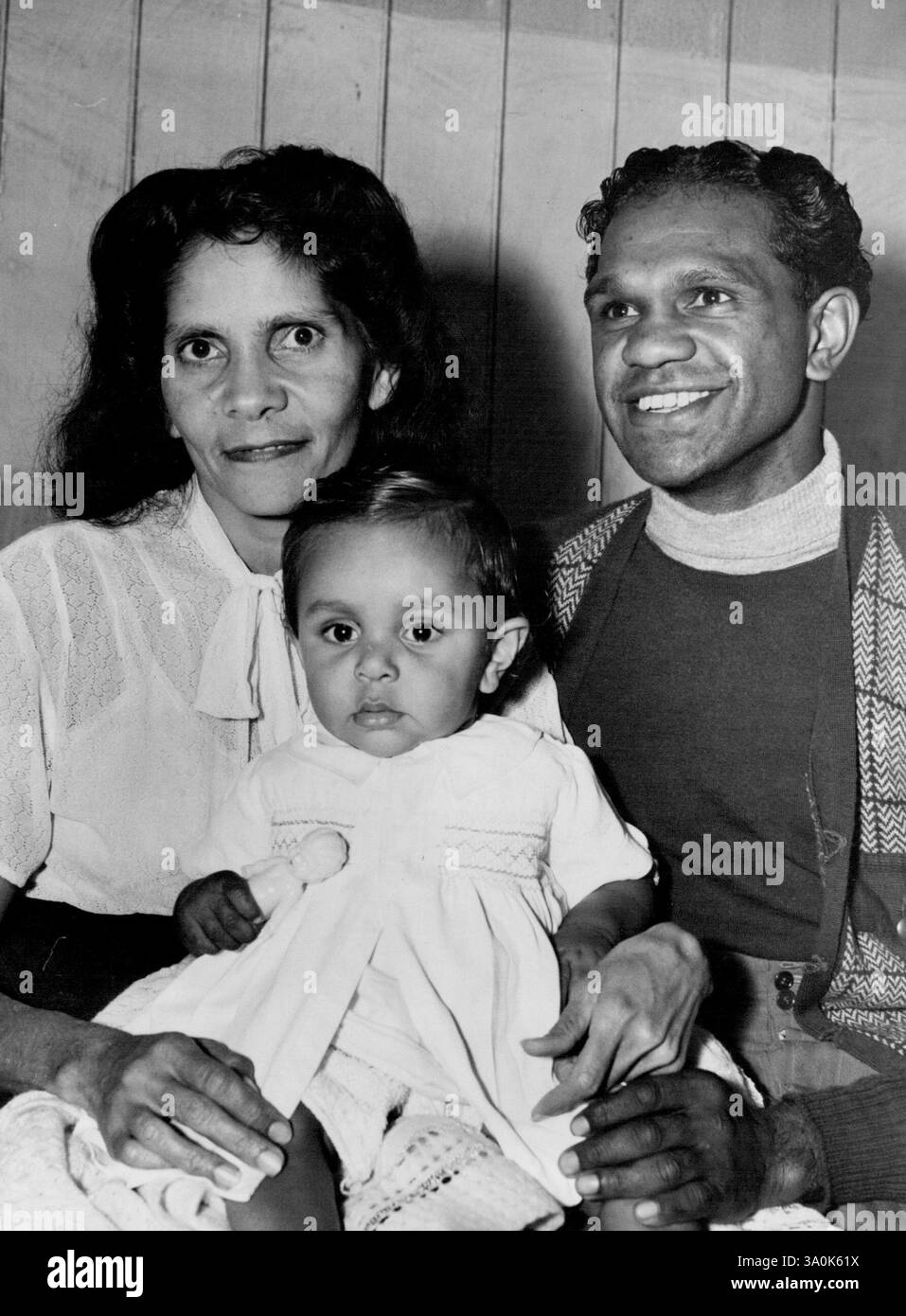 Happy Family -- Australian bantam champion, Elley Bennett, back home ...