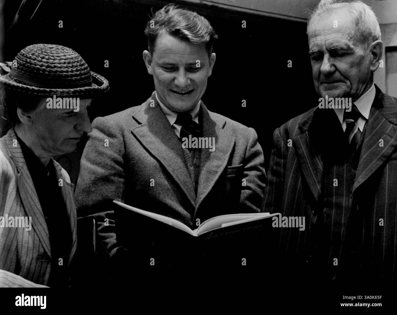 Book Of The Year: Mr. Leslie Rees whose book "Karrawingi" The Emu" has ...